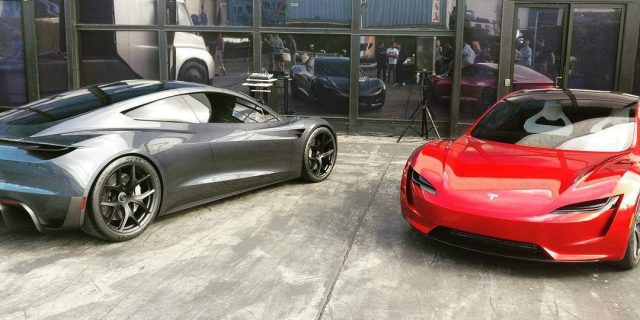 Así es el Tesla Roadster en blanco, ESPECTACULAR!!