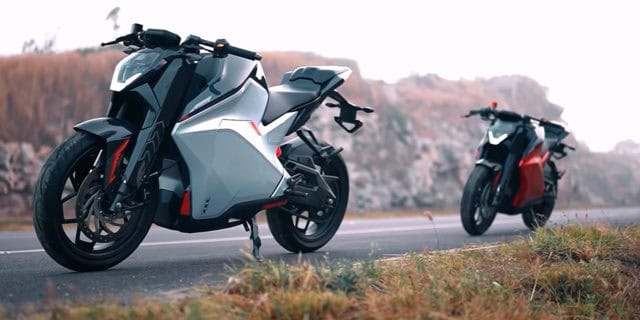 La moto eléctrica Ultraviolette F77 está lista para entregarse, ¡Y es ...