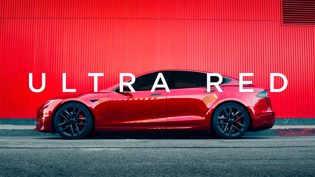 Comparativa del nuevo color Ultra Rojo vs Multicapa rojo de Tesla