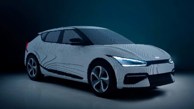 Fotos y vídeos del KIA EV6 formado por 350.000 piezas de LEGO