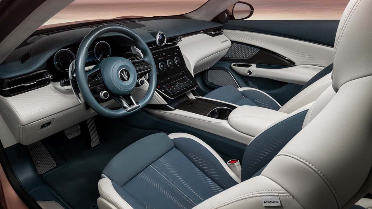 Así es el Maserati descapotable totalmente eléctrico y con tres motores