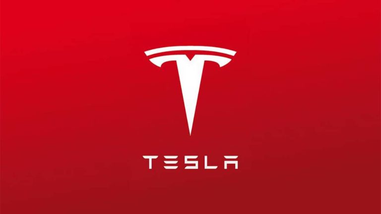 Tesla sella un acuerdo con una empresa española para comprar 130 GWh de ...