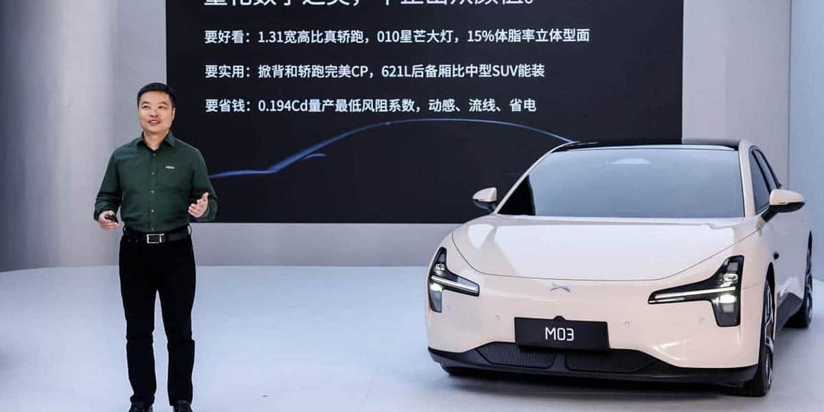El CEO de Xpeng arremete contra la industria automotriz