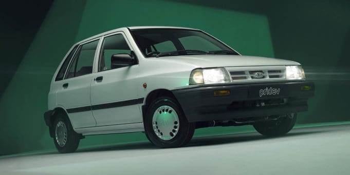 KIA celebra su 80º aniversario presentando el Pride EV Restomod