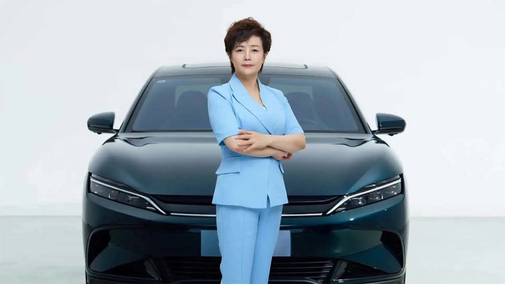 Stella Li de BYD, saca pecho sobre el Denza Z9GT: Es 10 veces mejor que la competencia