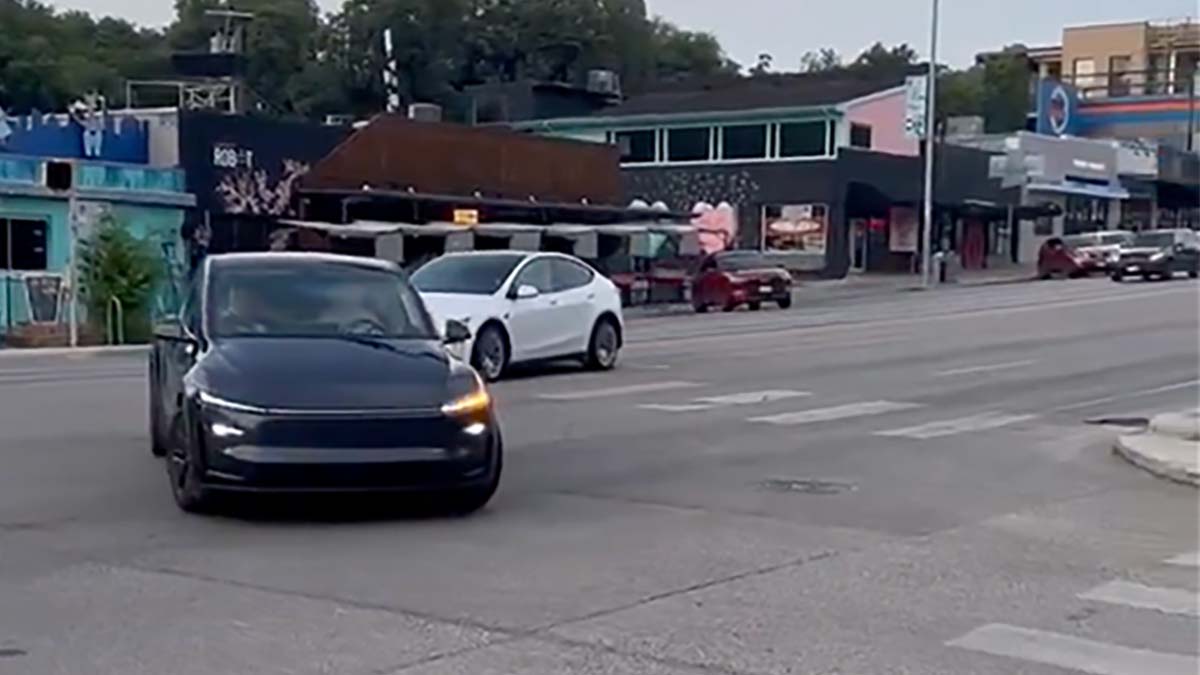 Ya ha sido visto el primer Tesla Robotaxi sin conductor en las calles ...
