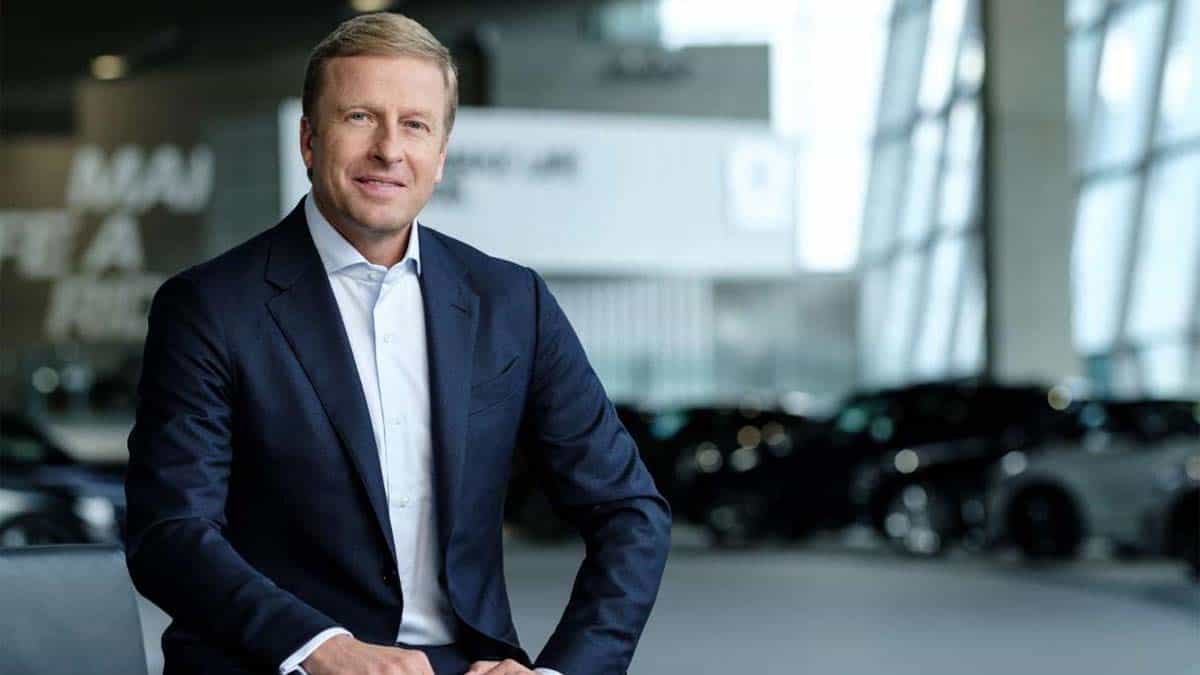 Oliver Zipse deja su cargo de CEO de BMW tras 35 años en la compañía